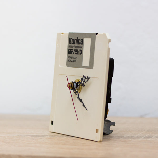 Unique Desk clock - recycled floppy disk clock (white) - recomputing