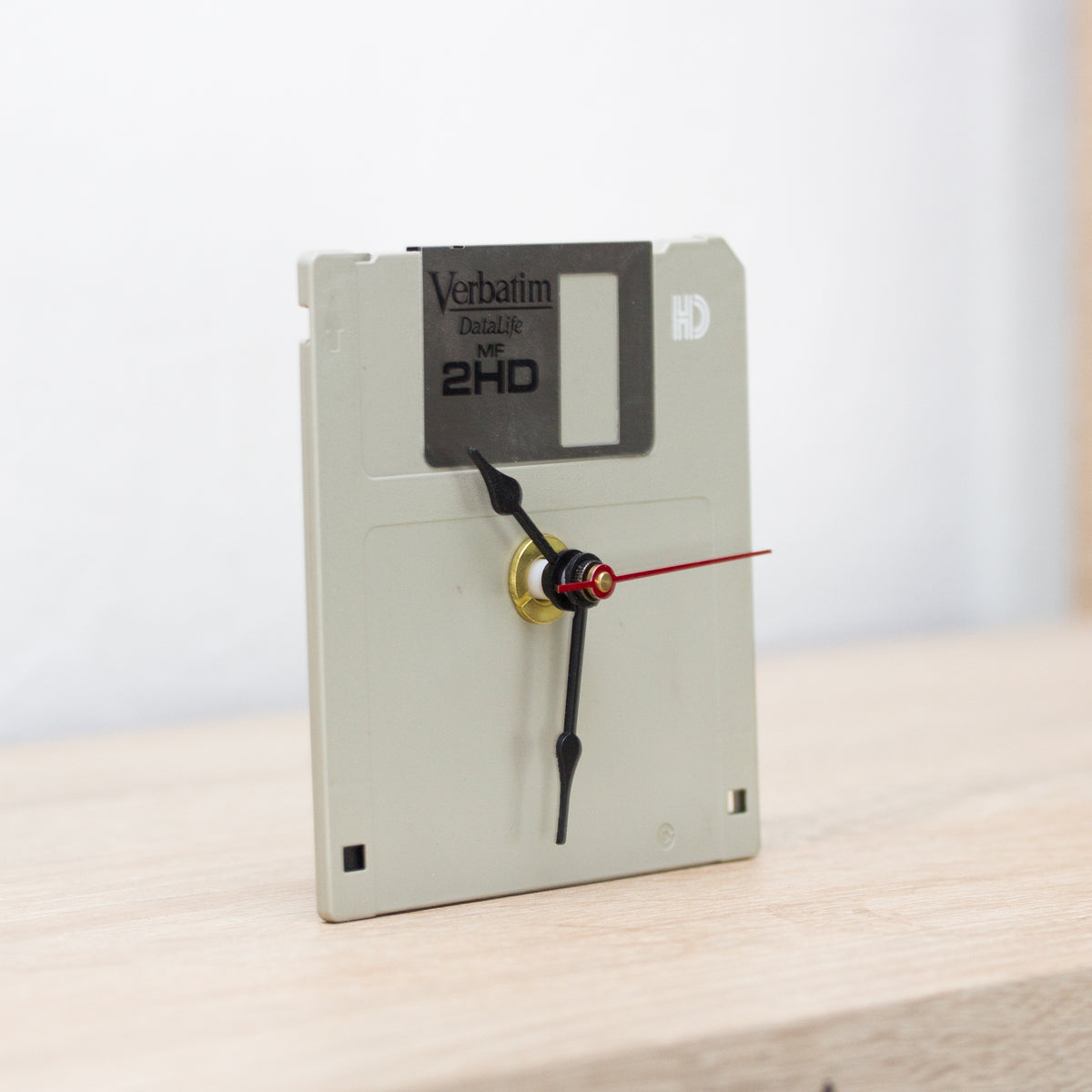 Unique Desk clock - recycled floppy disk clock - recomputing