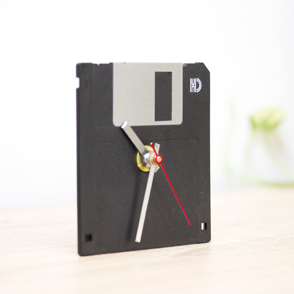 Unique Desk clock - recycled floppy disk clock - recomputing